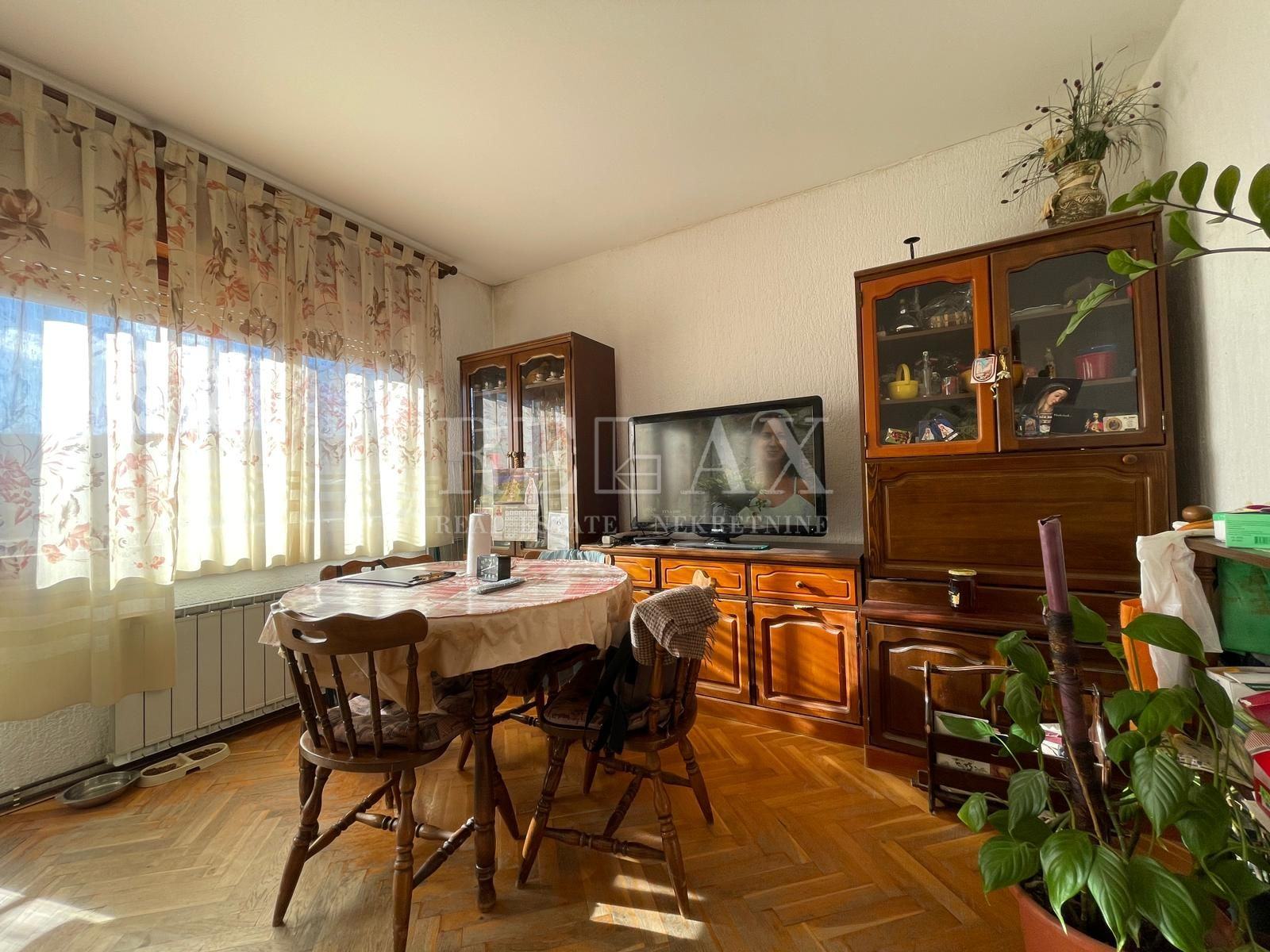 Bribir - hiša s dvema stanovanjema (prodaja)