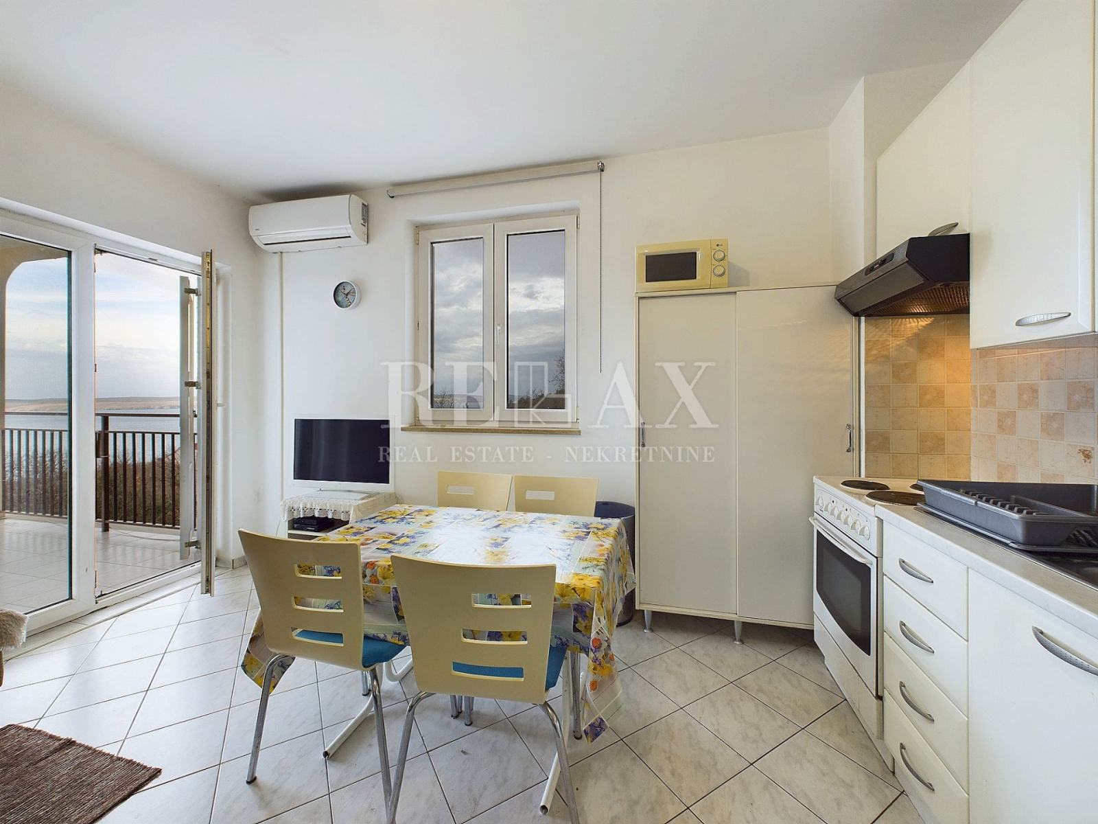 Dramalj - studio apartma s pogledom na morje (prodaja)