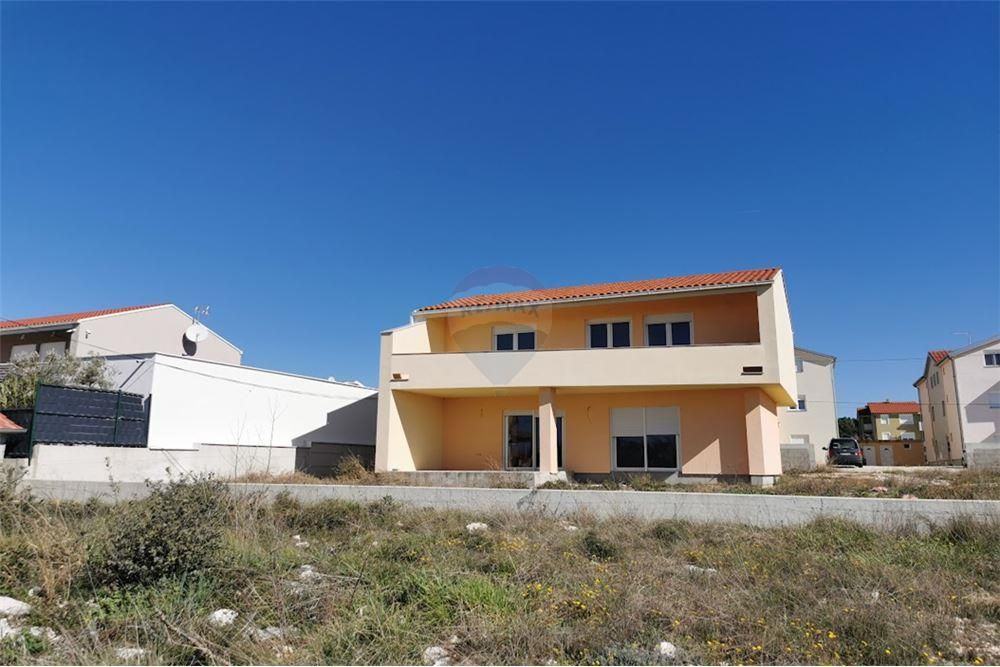 Kakma - samostojna hiša - novo!!! (prodaja)