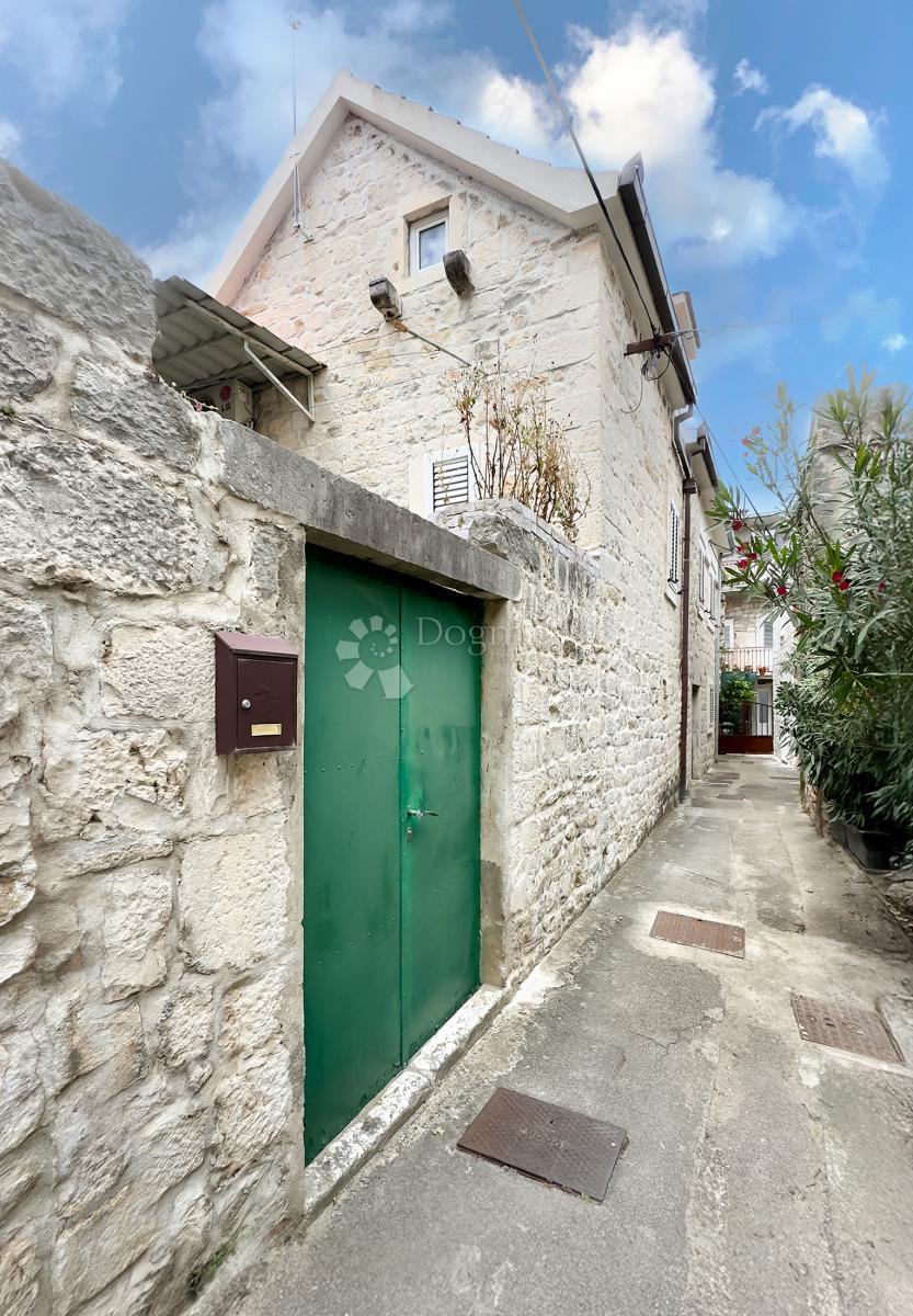 Hiša Kaštel Stari, Kaštela, 160m2 (prodaja)