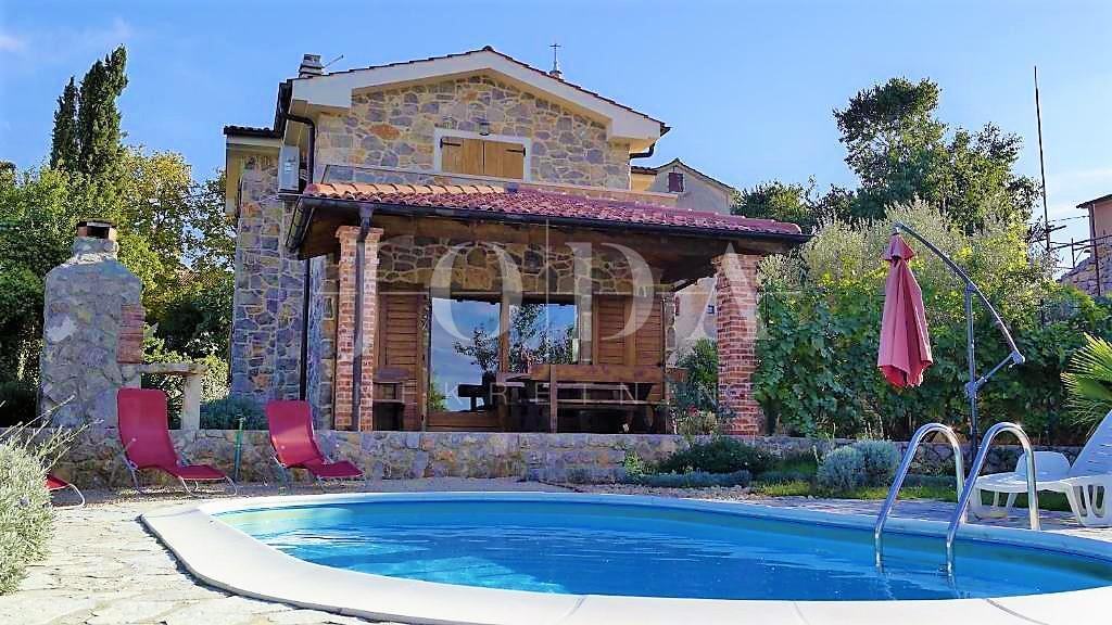 Mediteranska hiša s pogledom na morje, otok Krk (prodaja)