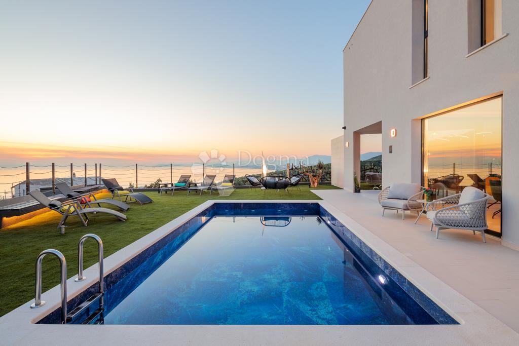 Hiša Podstrana, 283m2 (prodaja)