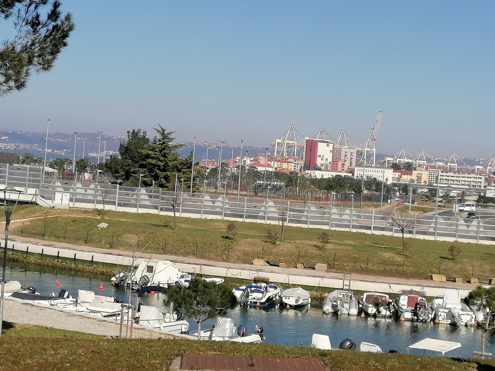 Koper, Semedela (prodaja)