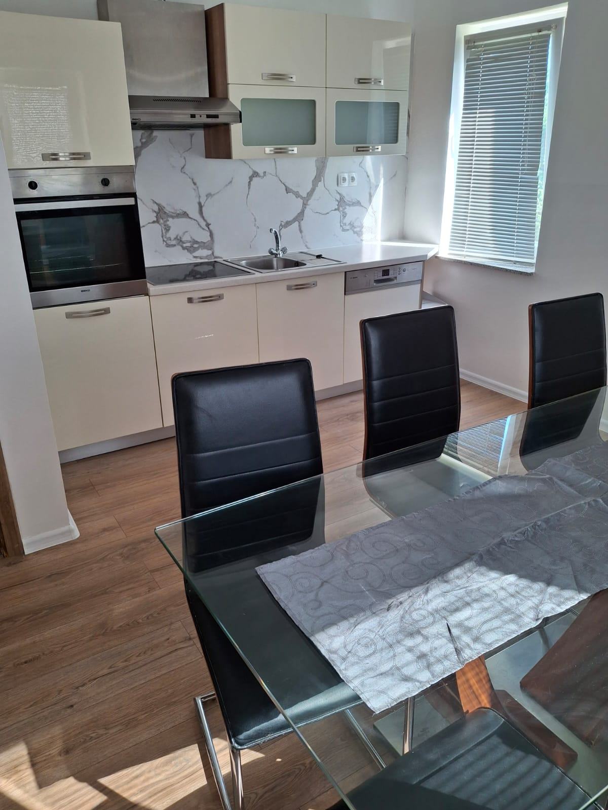 Lokacija hiše: Hum na Sutli, 120.00 m2 (oddaja)