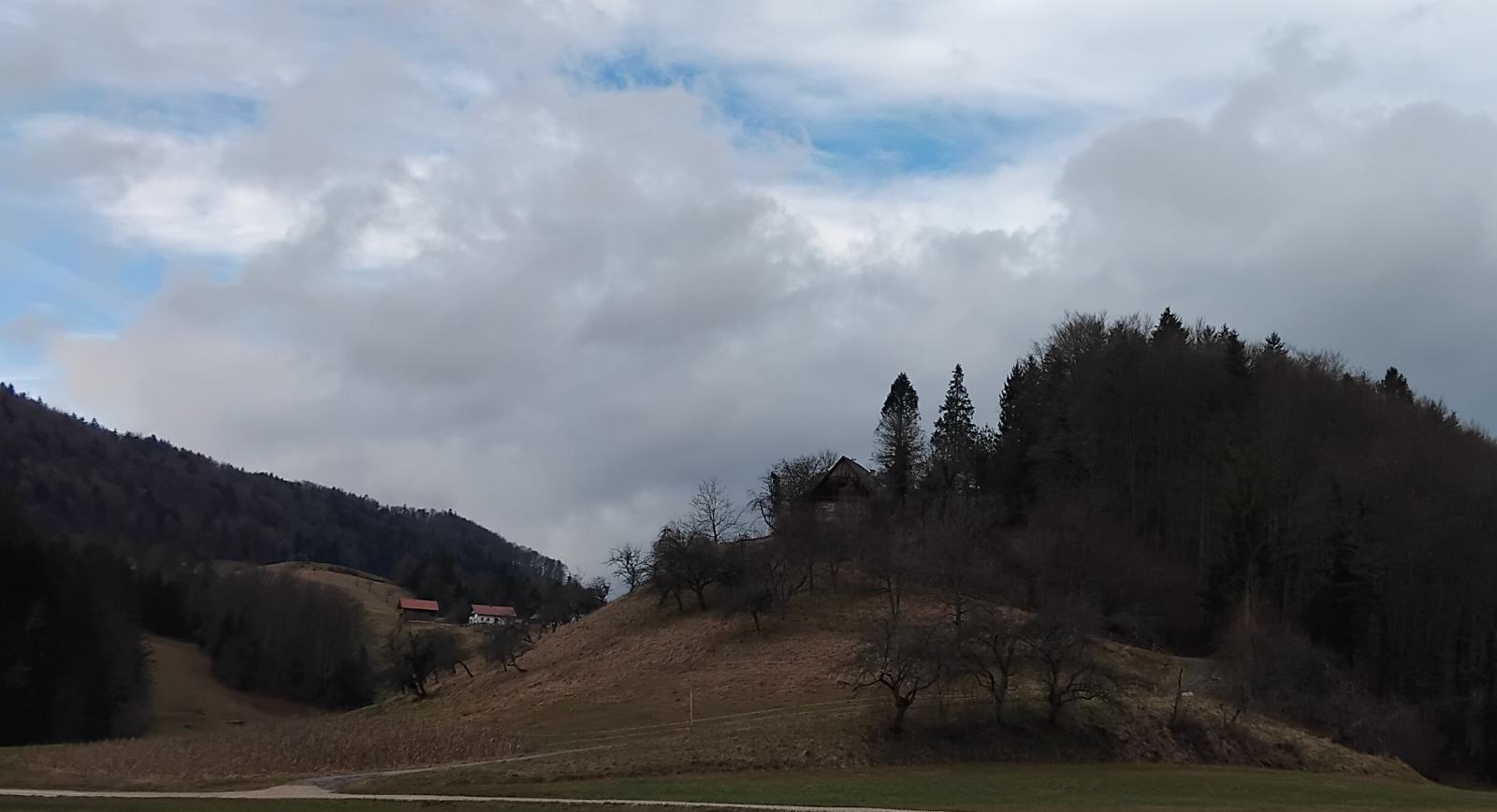 Lokacija hiše: Landek 1100.00 m2 (prodaja)