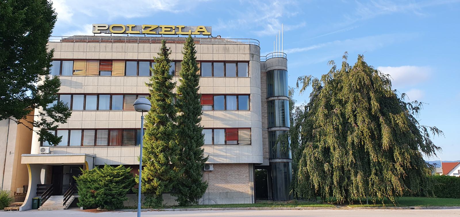 Lokacija poslovnega prostora: Polzela, 800 m2 (oddaja)