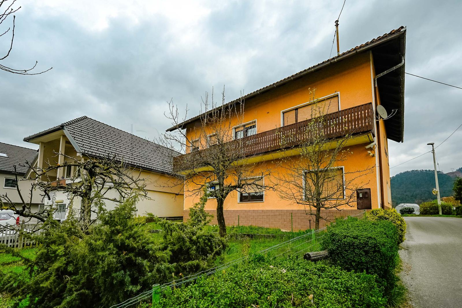 Lokacija stanovanja: Ljubljana Sostro, 129.00 m2 (oddaja)