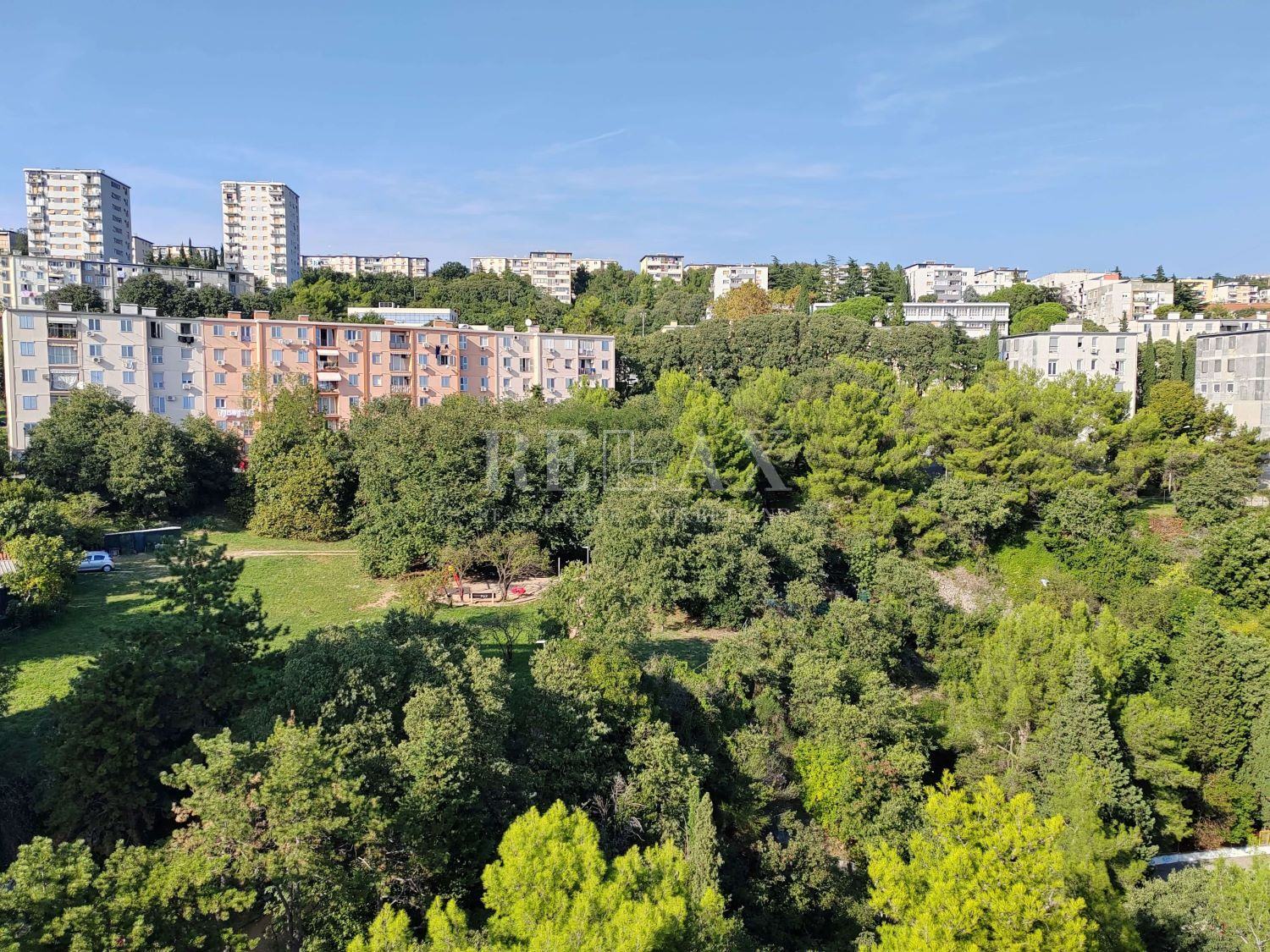 RIJEKA, KRNJEVO - Apartma s pogledom na morje in naravo (prodaja)
