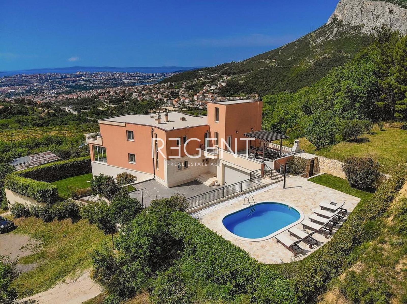 Split, Solin - Moderna hiša s panoramskim razgledom 585 m2 (prodaja)