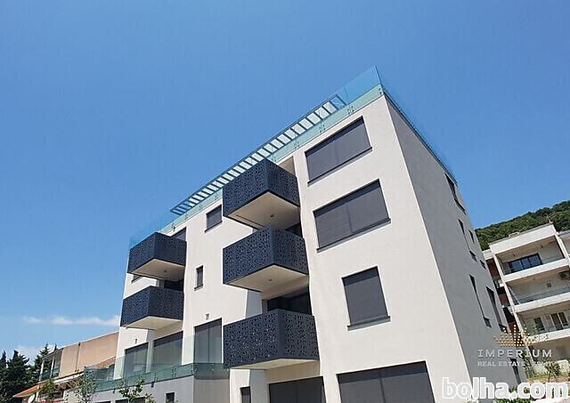 Stanovanje, Stanovanja Tujina, Hrvaška, 4-sobni, 150 m2 , prodam (prodaja)