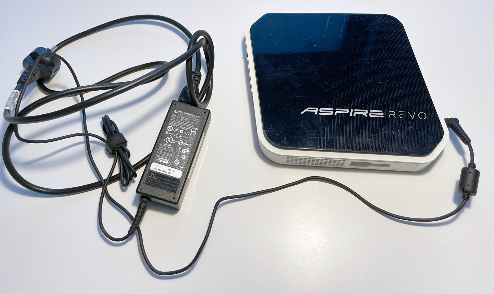 Mini PC / Nettop Acer Aspire Revo R3610 3GB RAM 120GB SSD