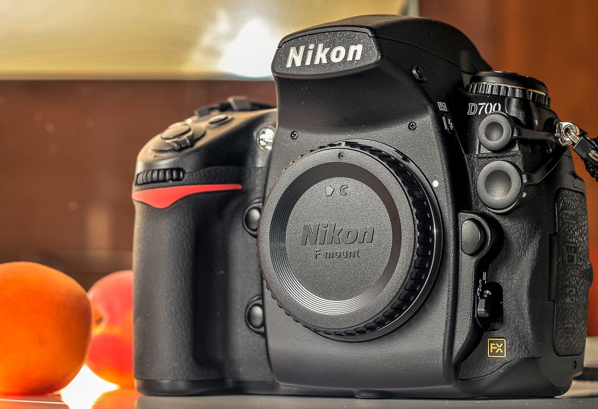 Nikon D700 FX (24kilo) + Sigma 18-35mm f3,5-4,5