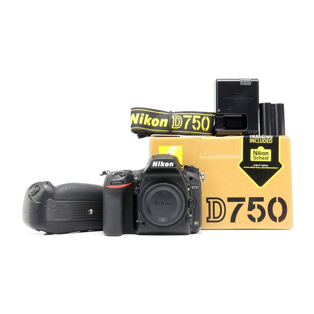 Nikon D750 + Battery Grip
