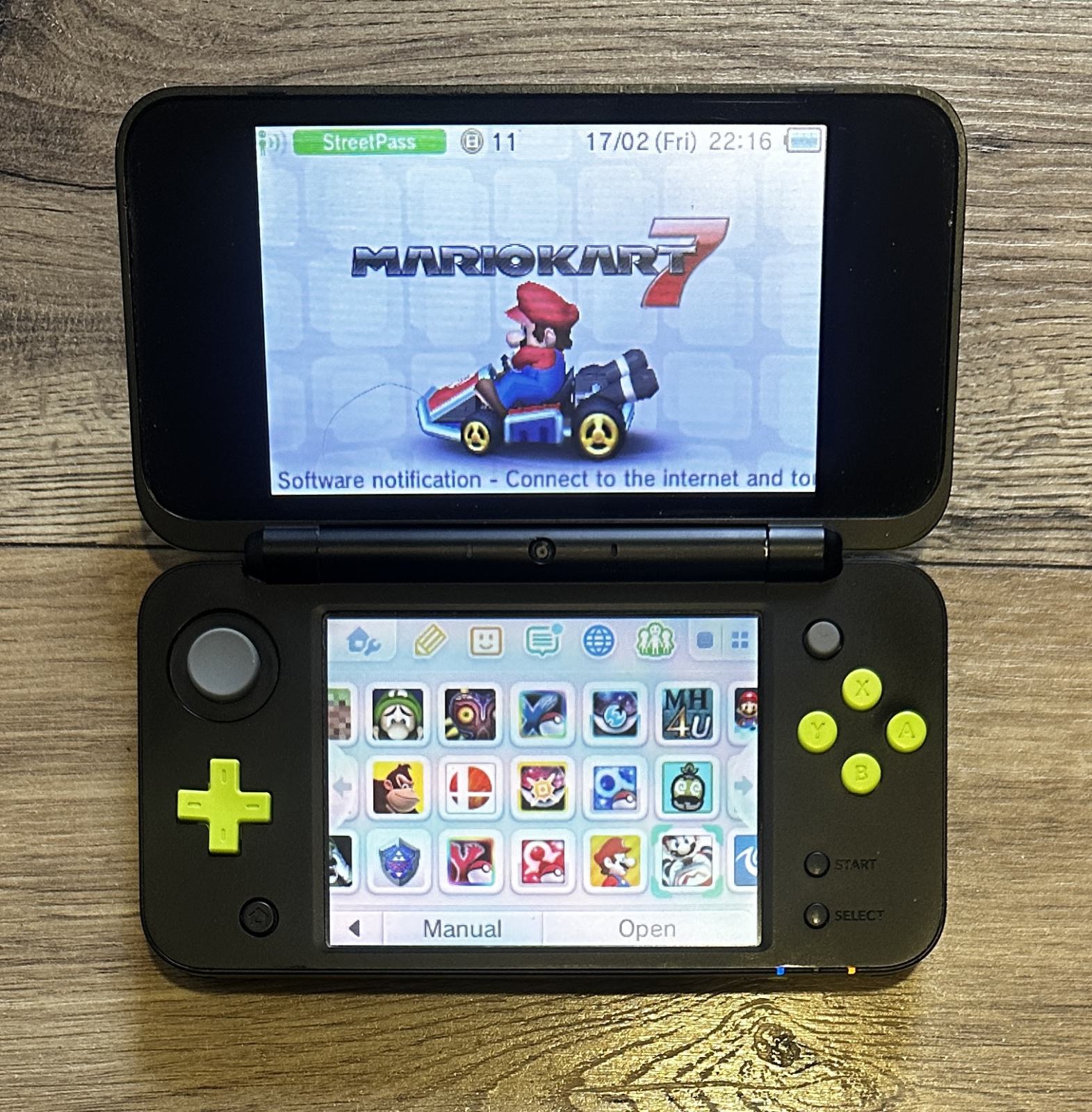 NEW Nintendo 2DS XL Mario Kart Limited + 128GB + 32 iger, odklenjen