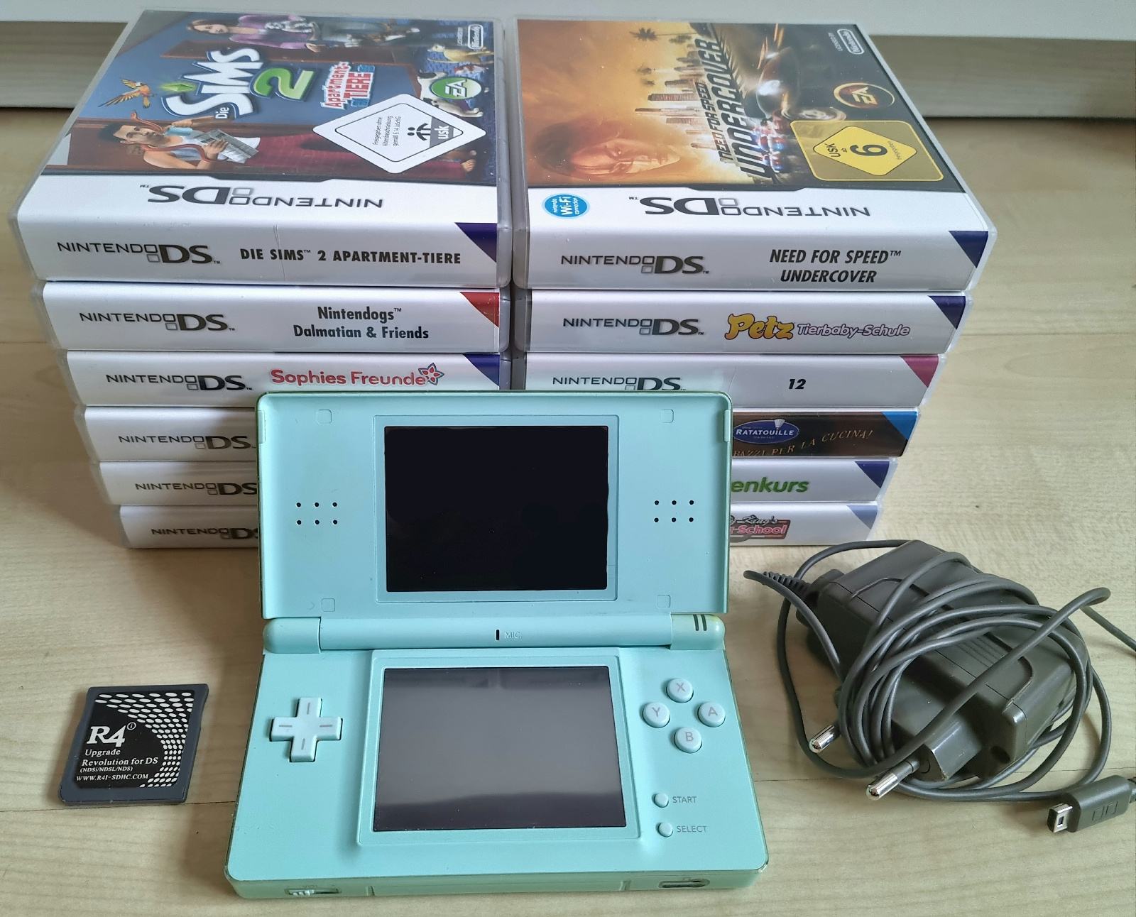 Nintendo DS lite 12 iger R4 kartica