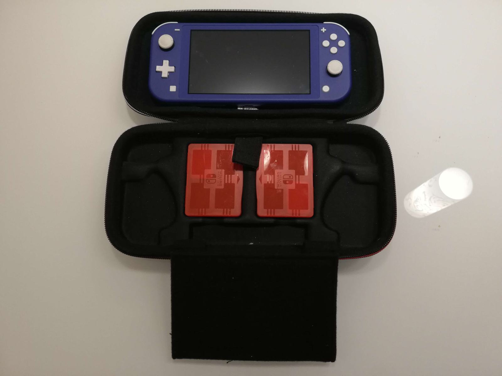 NINTENDO SWITCH LITE TEMNO MODRA Z GARANCIJO + ETUI