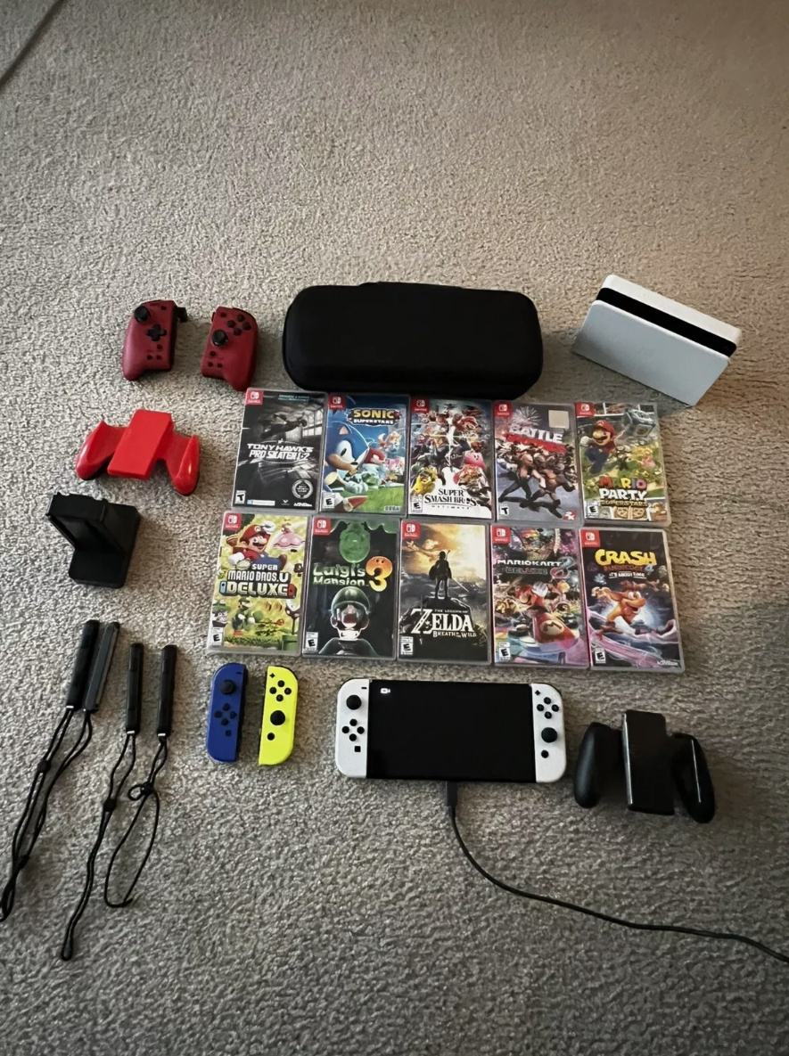 Nintendo Switch OLED 256GB 10 igara Ultimate Bundle Extra Set of Ninte