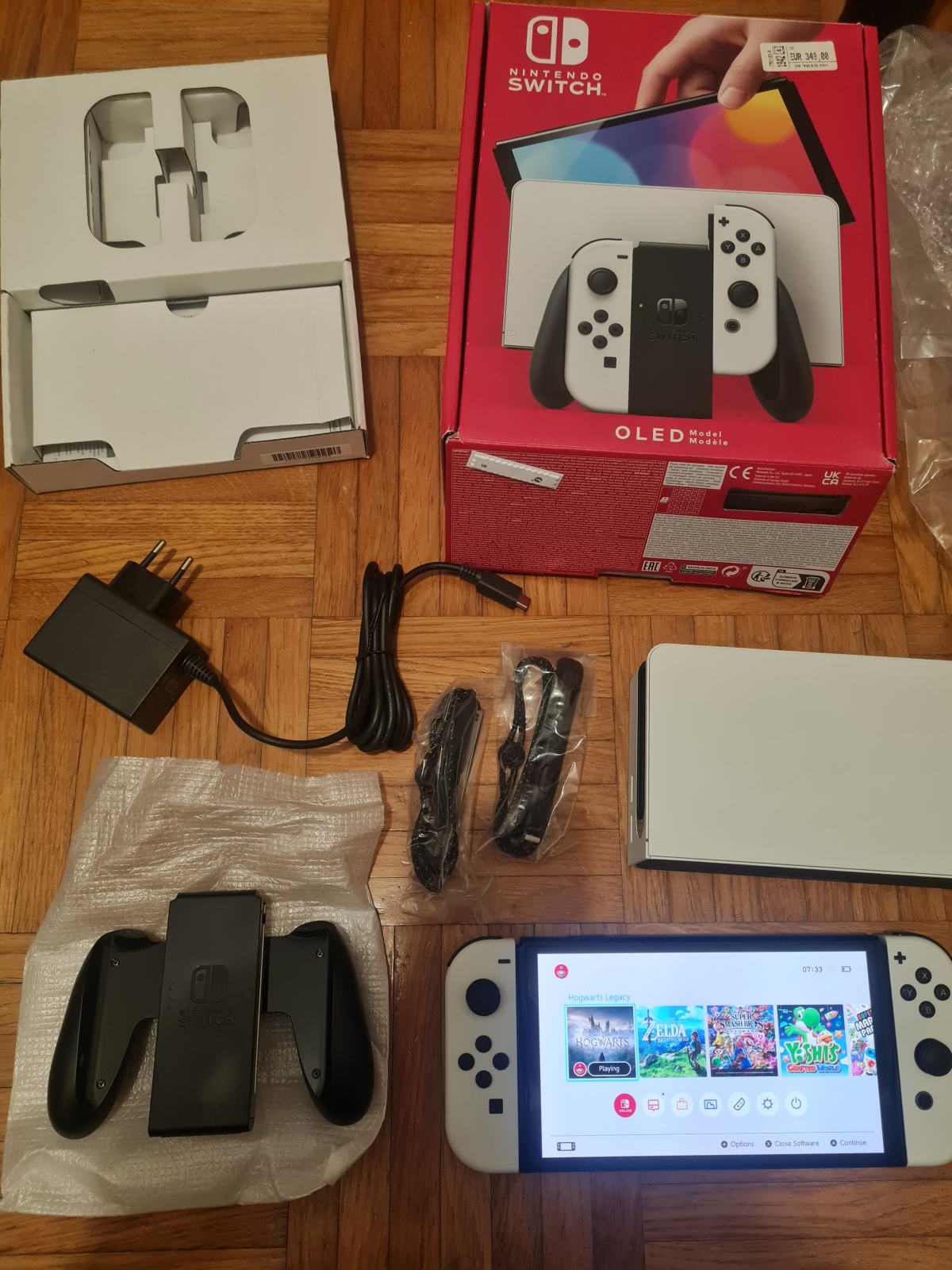 Nintendo Switch OLED ODKLENJEN ČIP igre 128GB MicroSD
