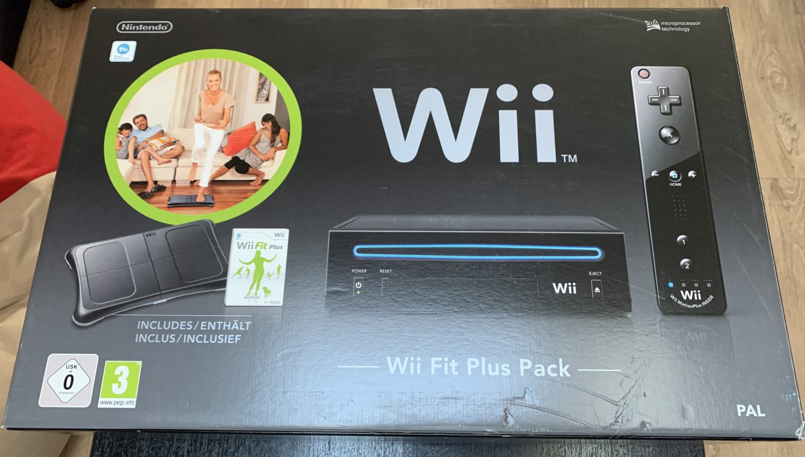 Nintendo Wii - Wii Fit Plus Pack