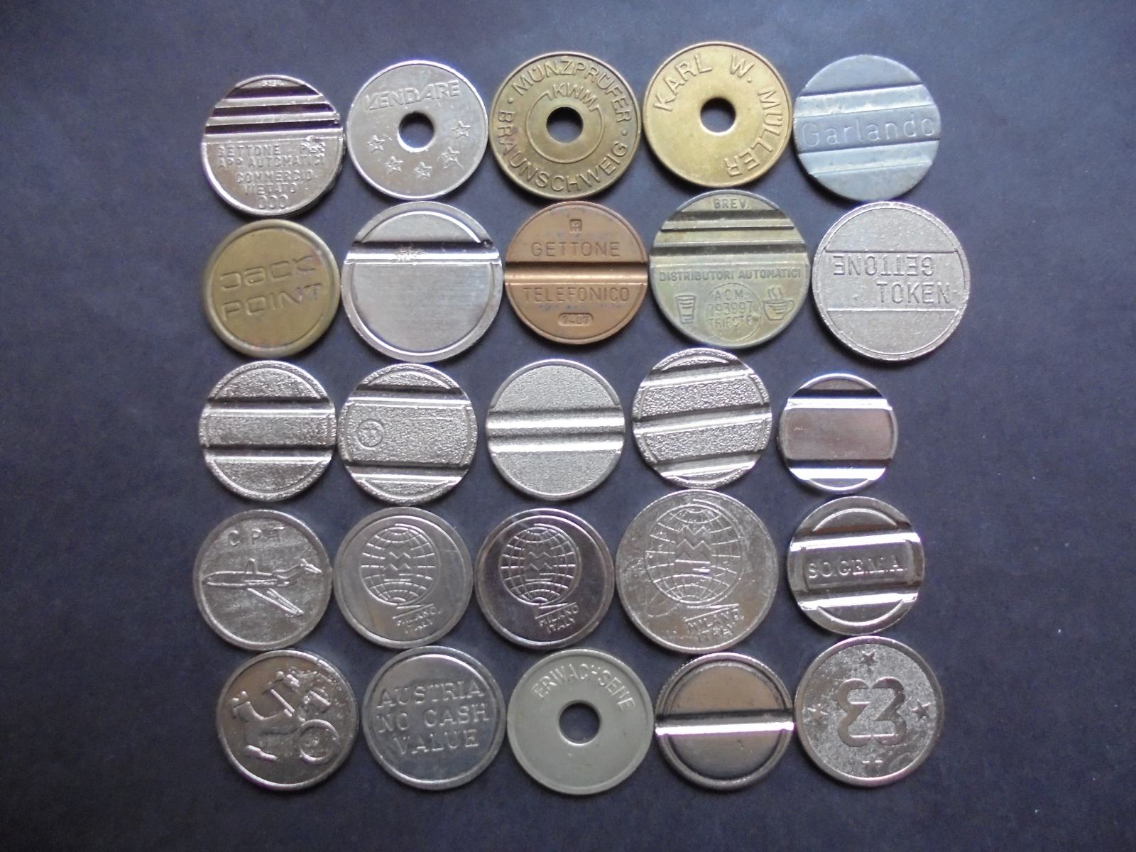 ŽETONI-TOKENS 25 RAZLIČNIH