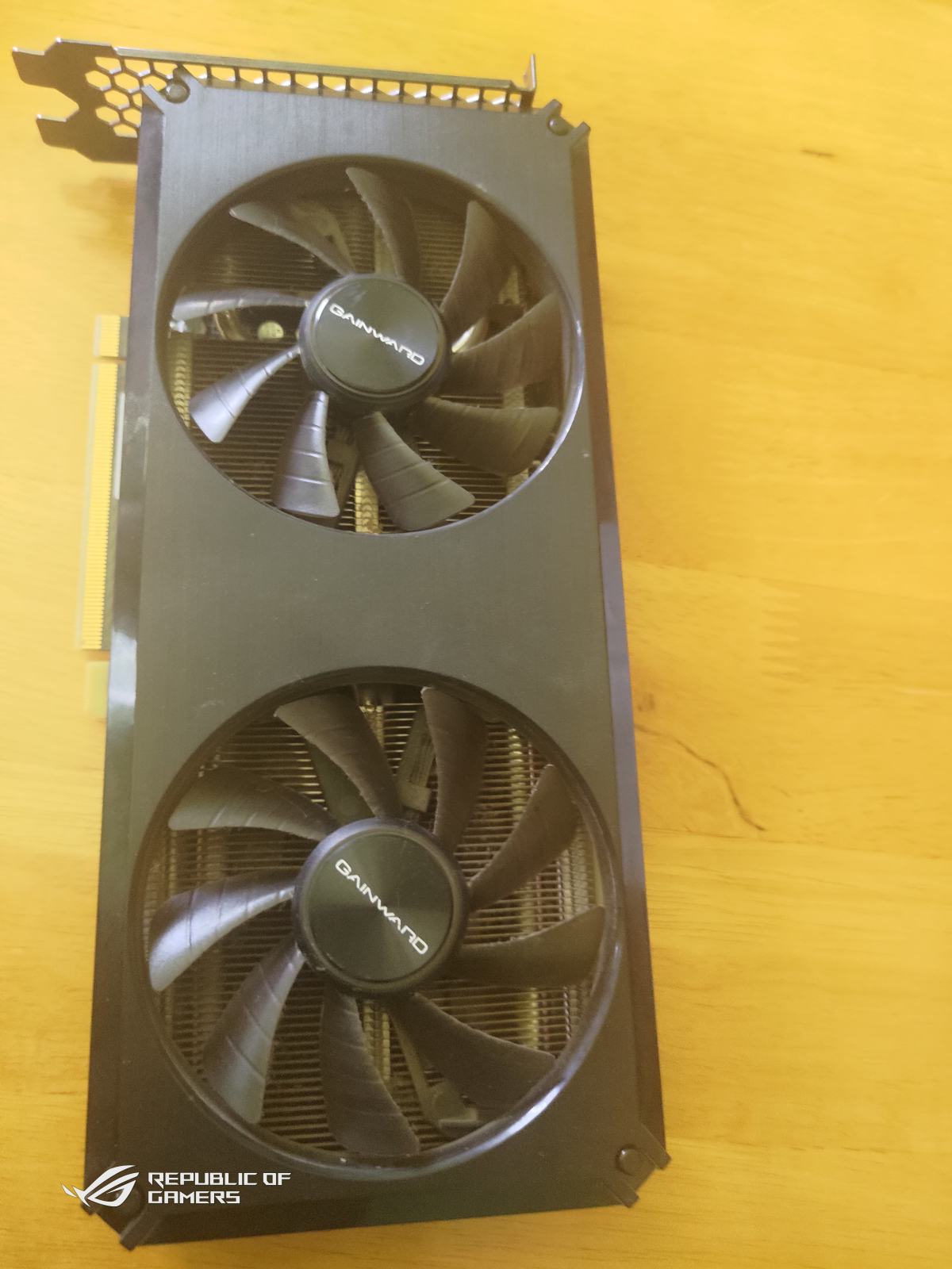 Grafična kartica gaineard rtx 3060 ti