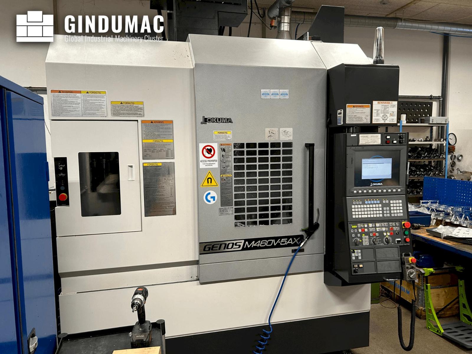 OKUMA GENOS M460V-5AX Universal Machining center