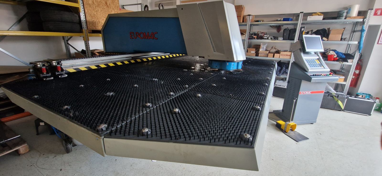 Prebijali stroj Euromac