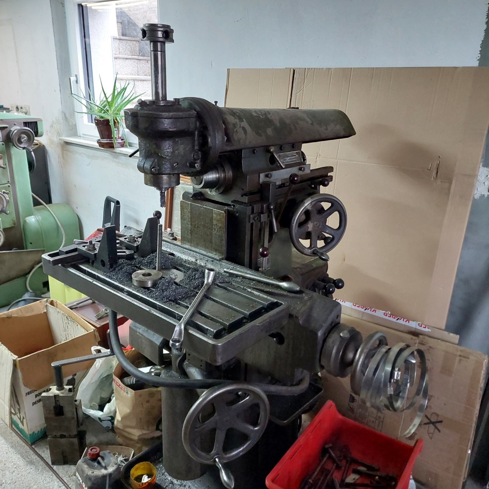 Rezkalni stroj RUGLA