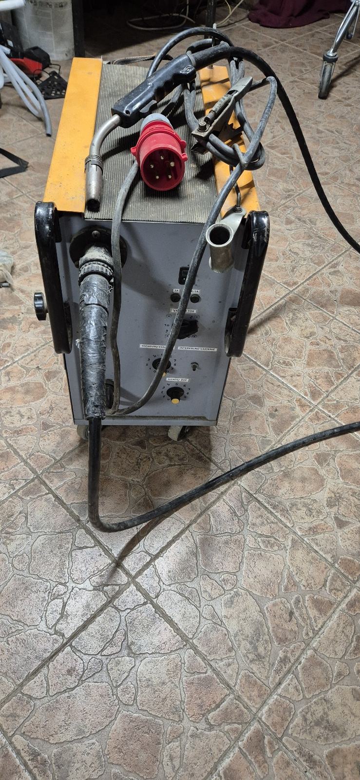 Varstroj co2 230