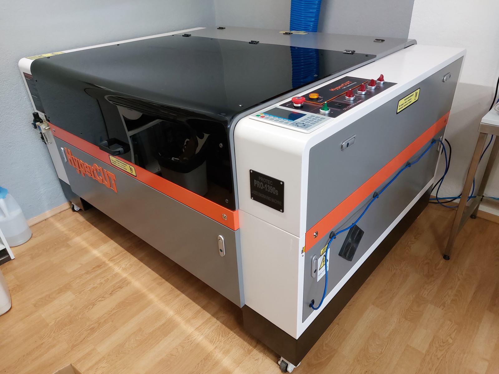 LASERSKO GRAVIRNI STROJ - CO2 LASER 100W - PROTEC PRO 1390s