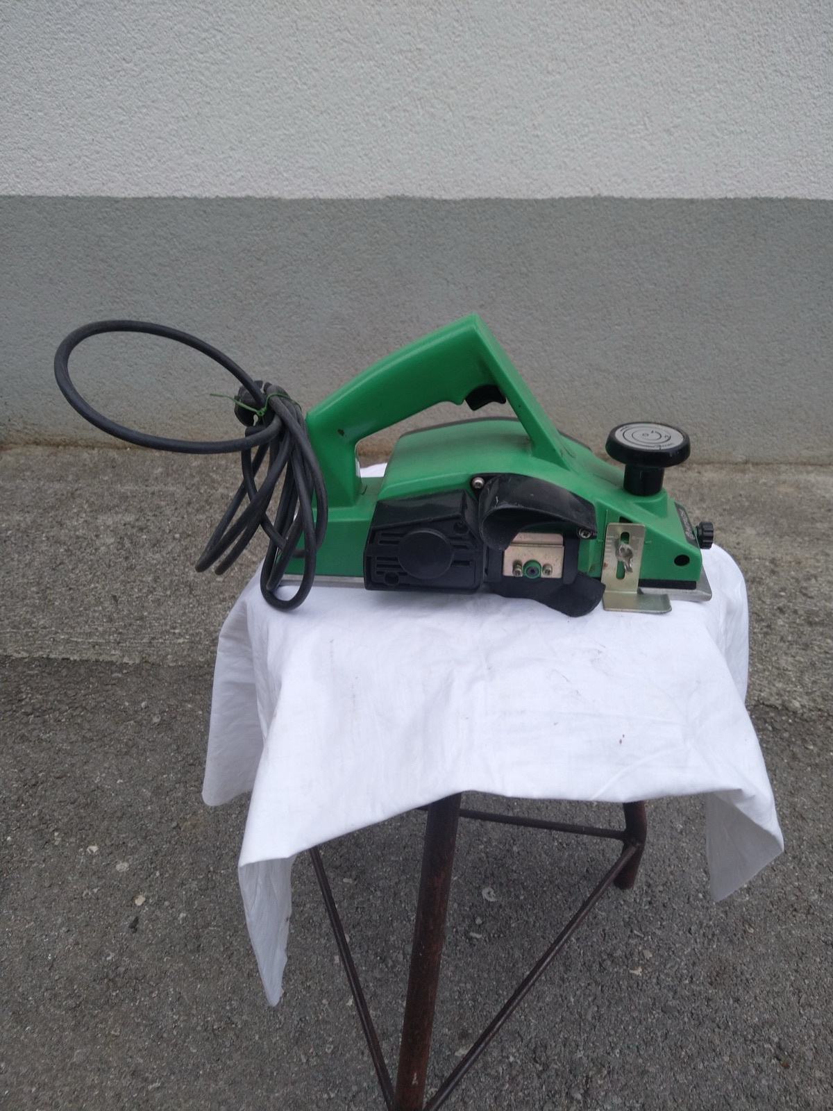 Električni skobeljnik HITACHI FU-20