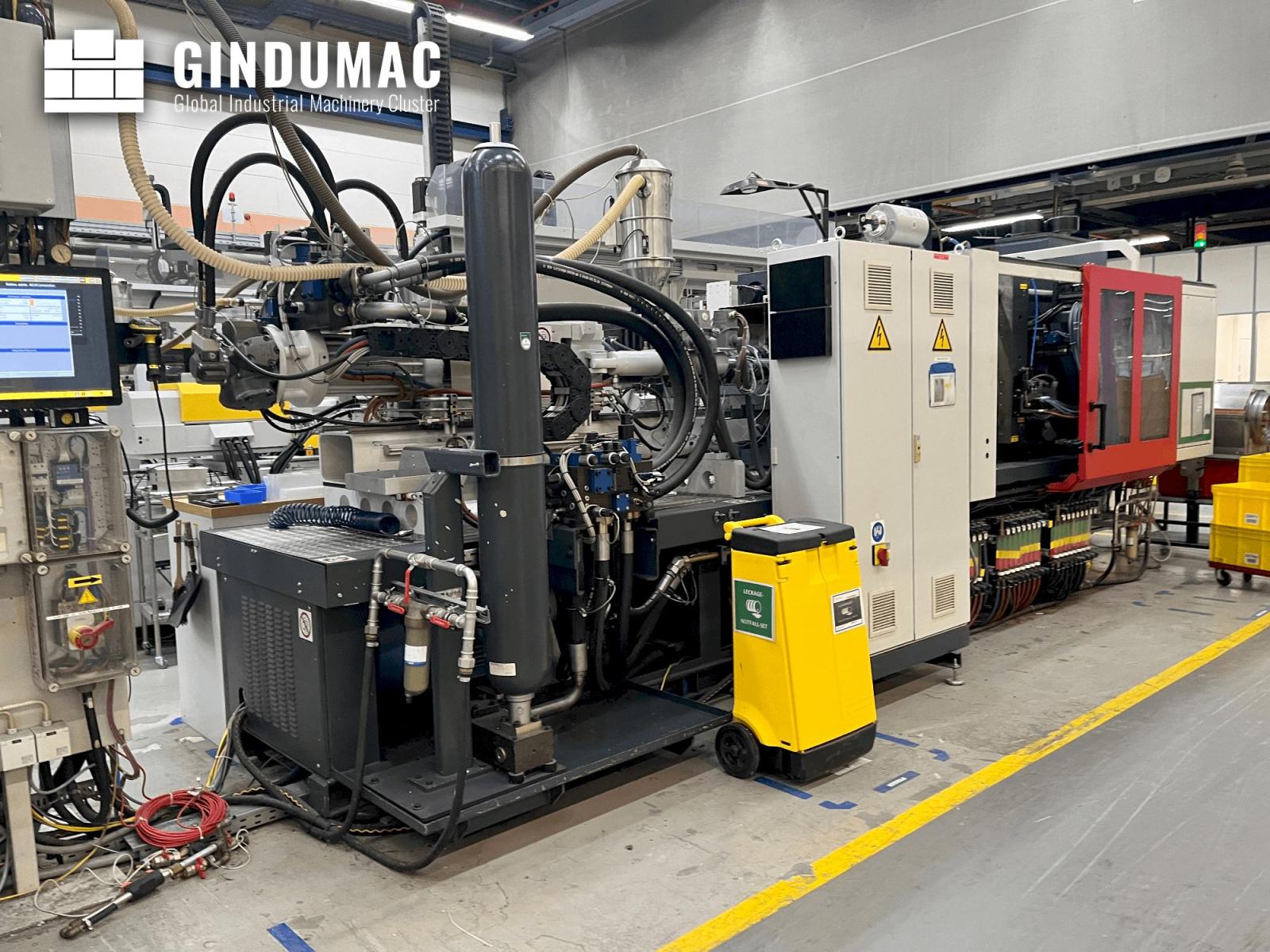Ferromatik Milacron K-TEC 200 S Injection moulding machine
