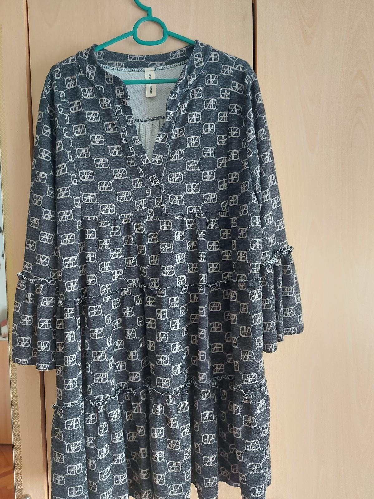 Tunike,kom.10 eur