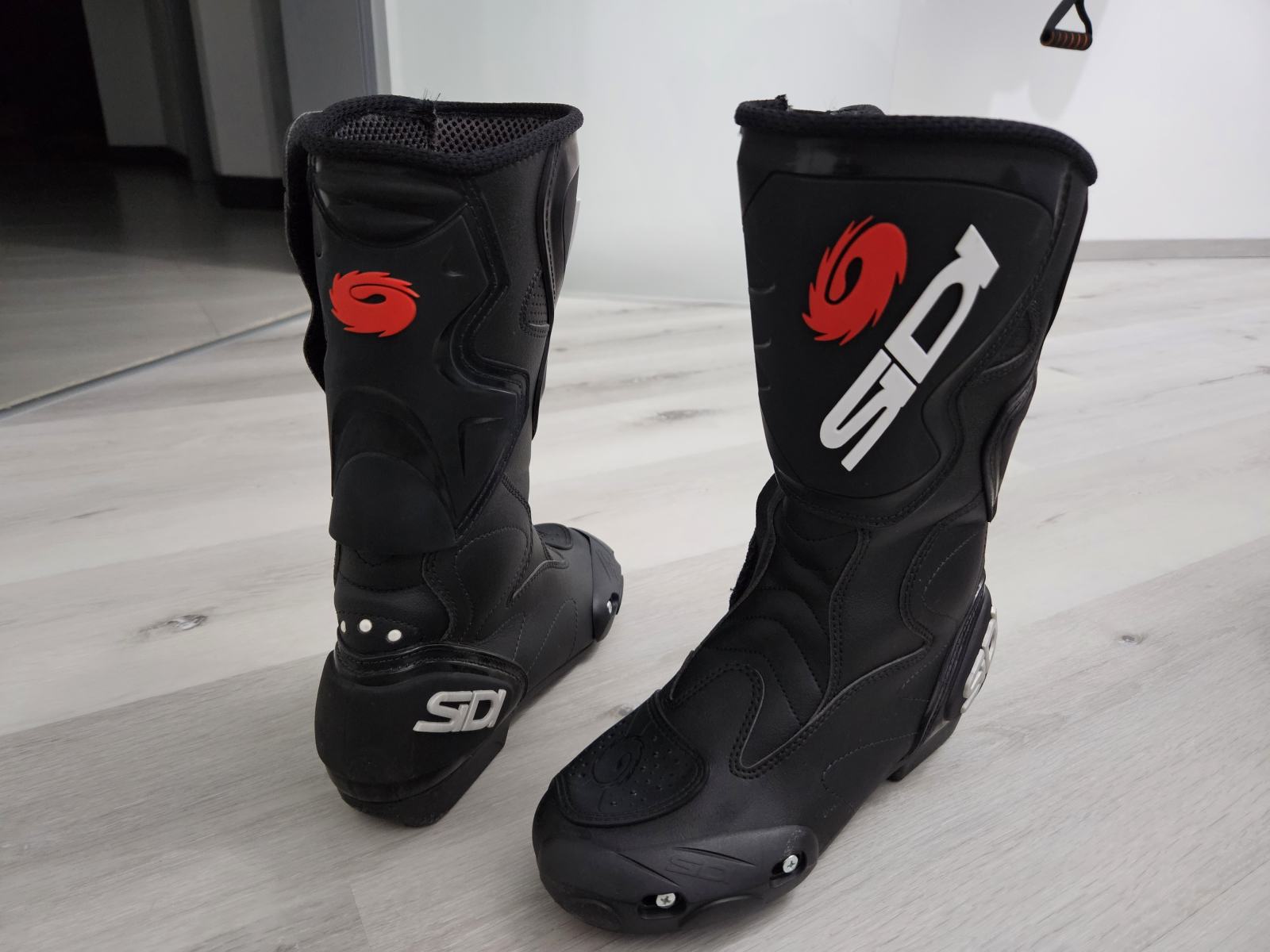 Ženski motoristični škornji