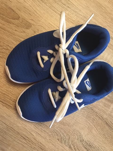 Fantovska športna obutev Nike št. 29,5