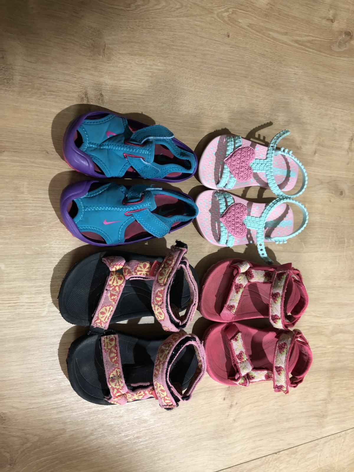 Ipanema 21, Teva 19 in 20,5, Nike Sunray 21