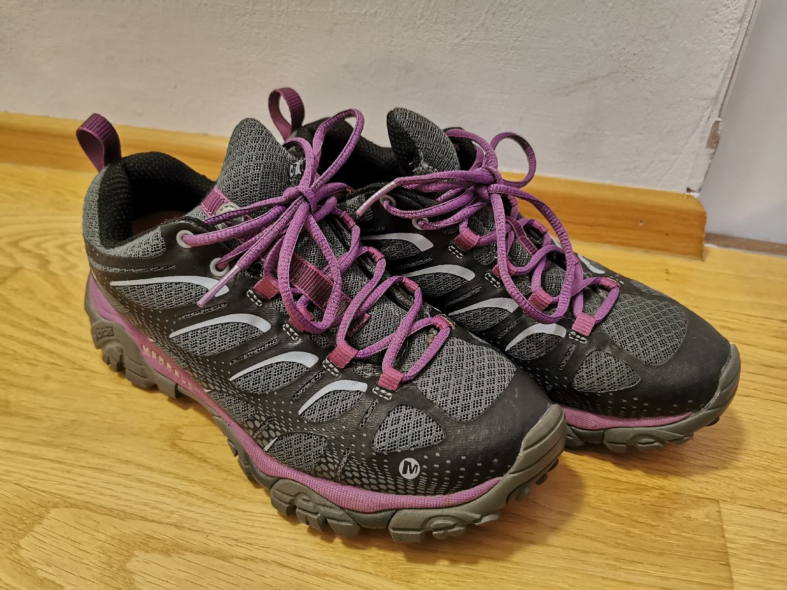MERRELL Moab Edge st. 38, Black/Purple