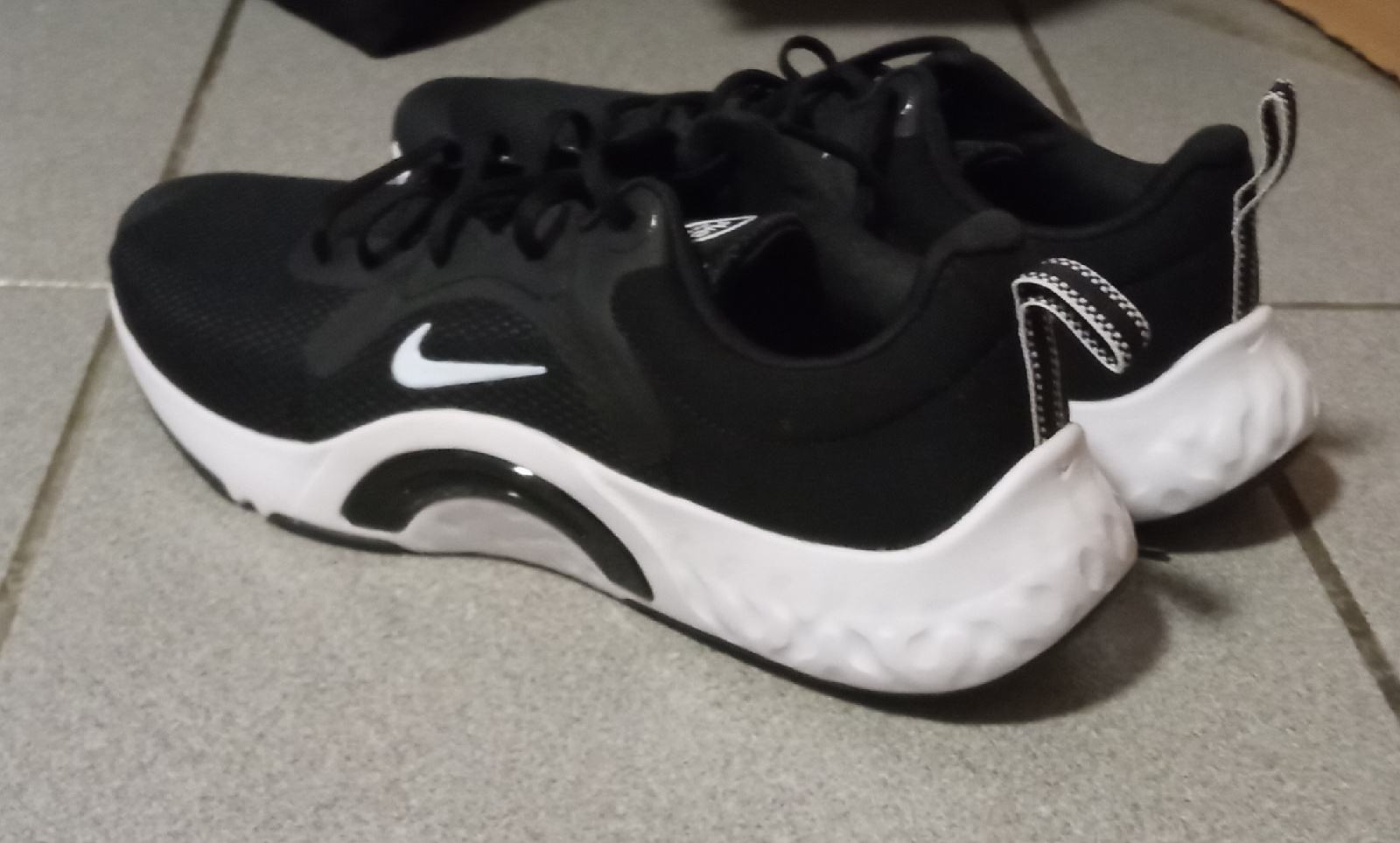 Superge Nike Comfort
