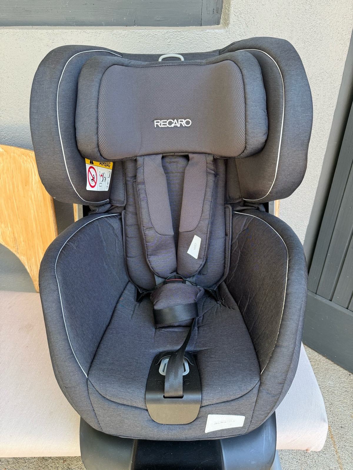 Avtosedež RECARO Salia ODLICEN