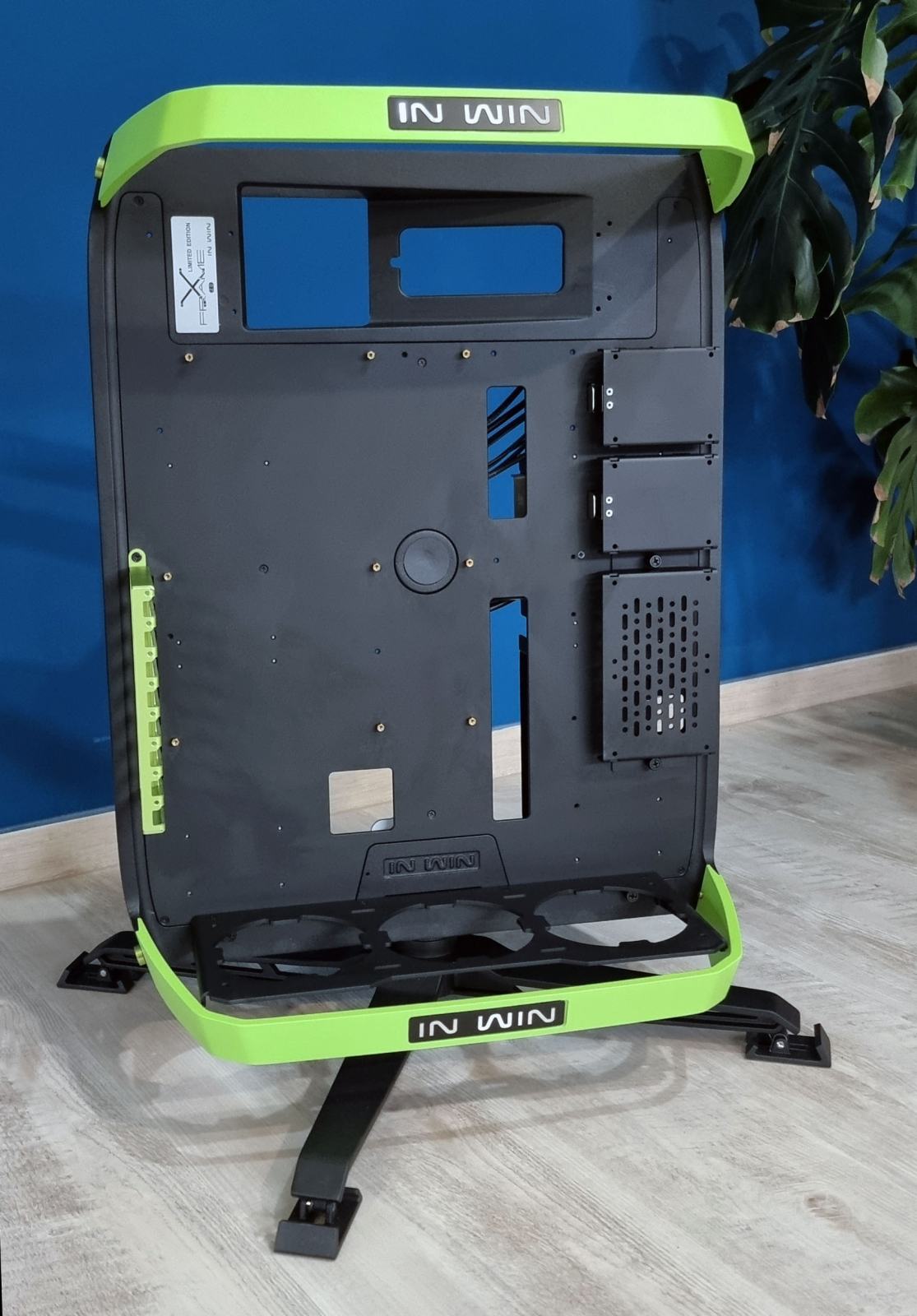 Ohišje InWin X-Frame 2.0