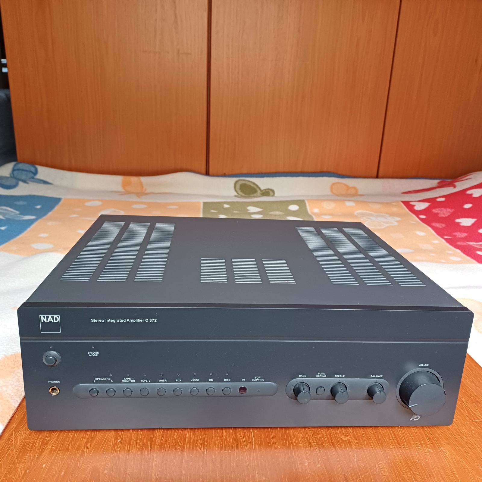 NAD Stereo Integrated Amplifier C 372
