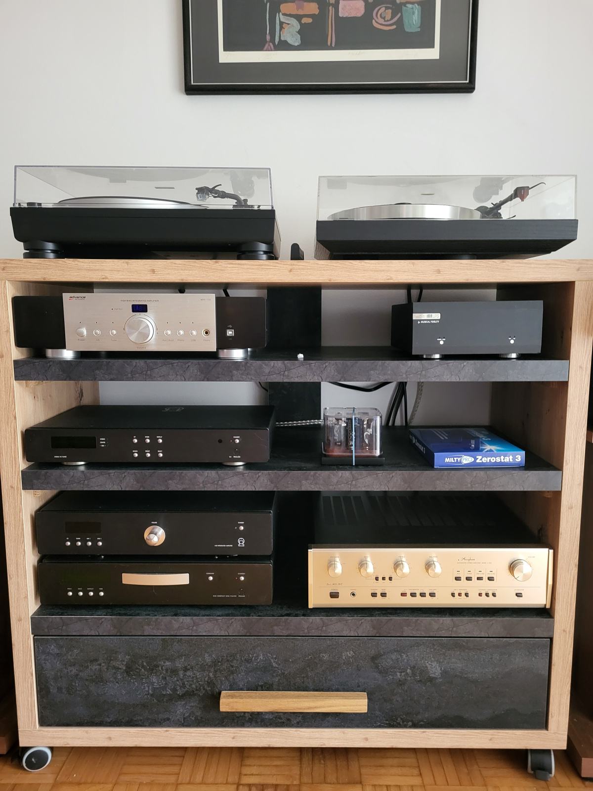 PRIMARE A 20..D 20..T 21 Možna MENJAVA za ZVOČNIKE