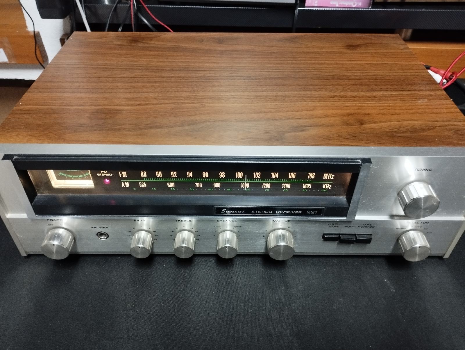 SANSUI STEREO RECEIVER 221, vintage receiver
