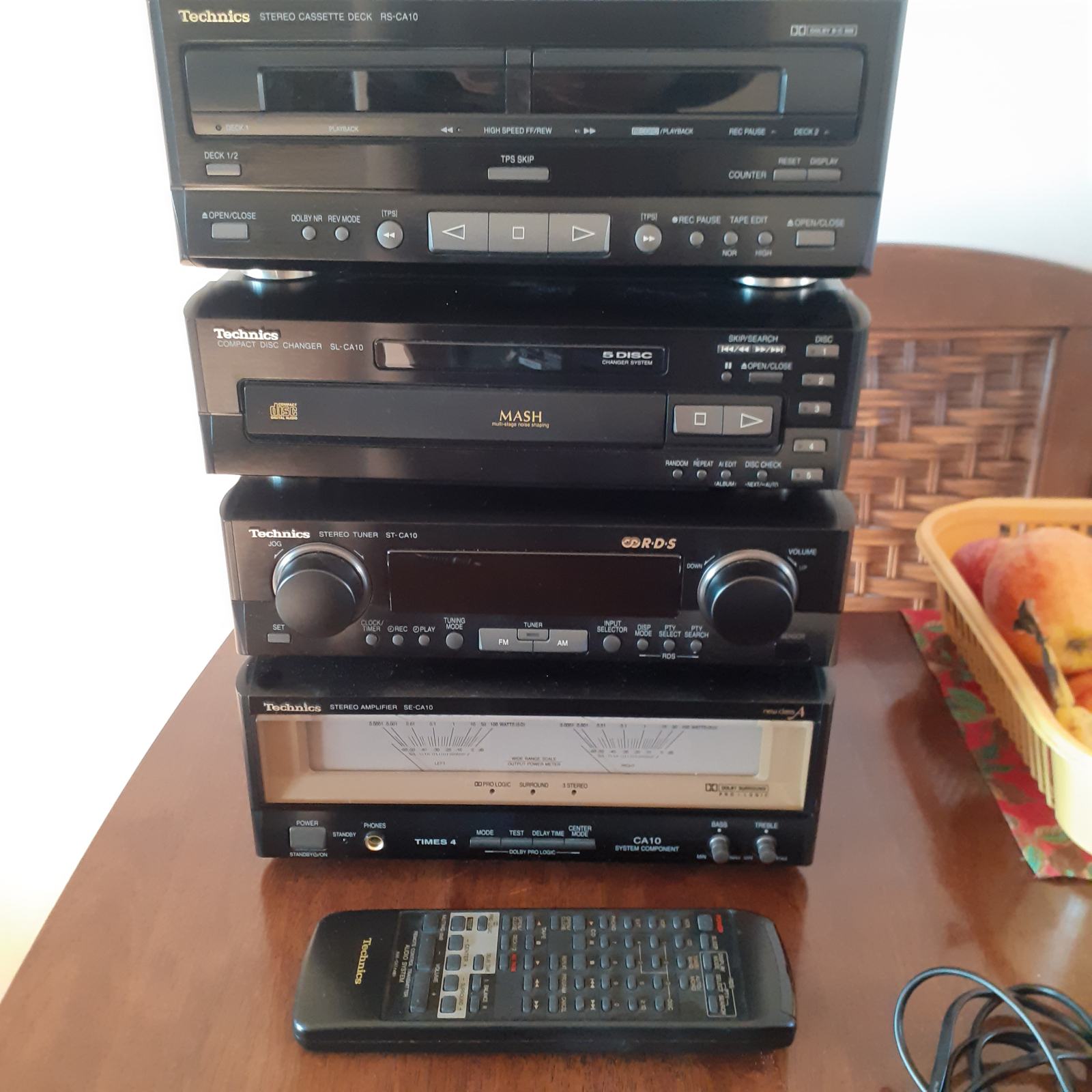 Technics vintage stolp z zvočniki