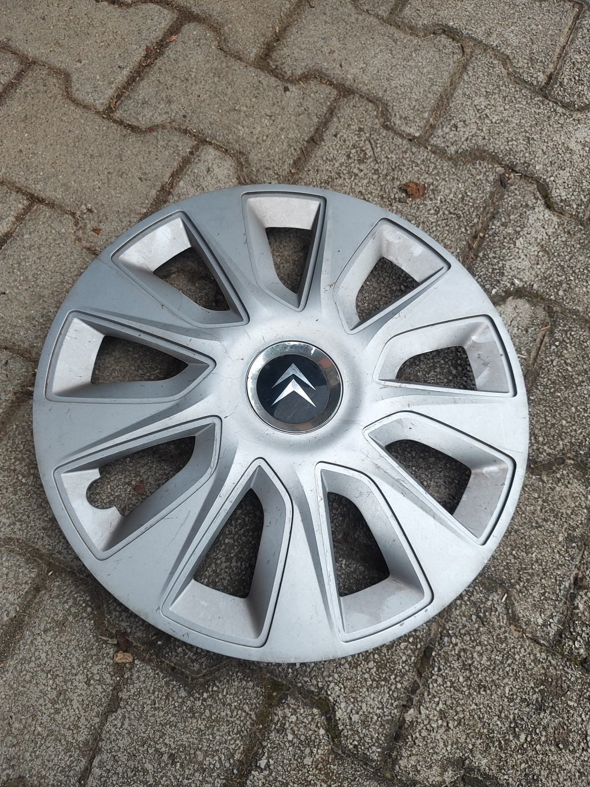 Okrasni pokrov Ratkapa Citroen 41 cm