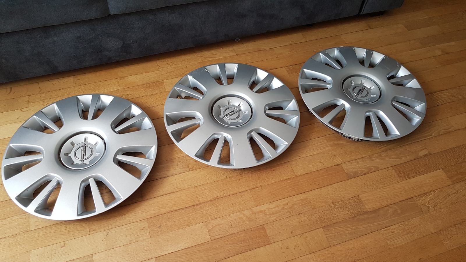 Originalni okrasni pokrovi za OPEL, R16