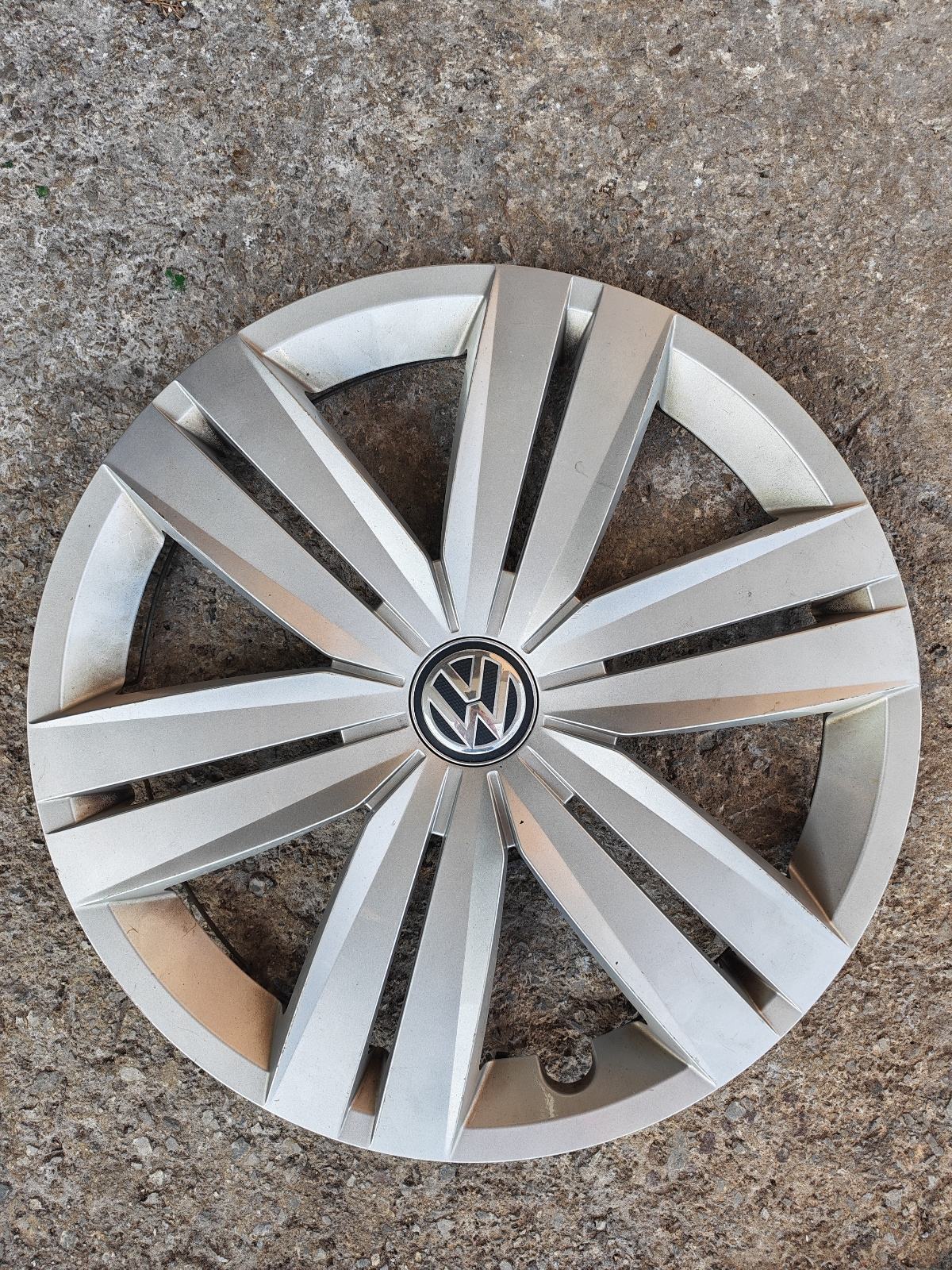 Volkswagen okrasni pokrov 16 col