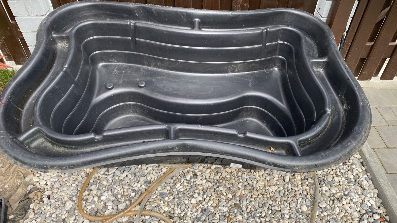 PVC ribnik (plus nekaj opreme)