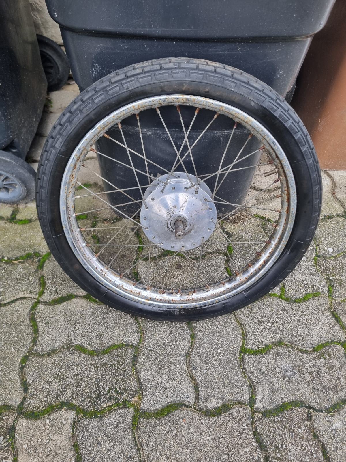 Tomos APN 4 6 14m prednje platišče feltna z mehanizmom hitrosti