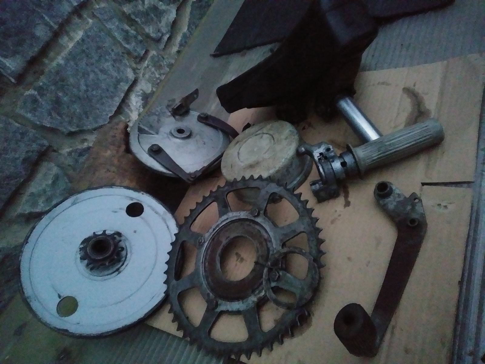 Tomos Laura/rog Puch Express:kompl. sedež+drugo,E-90 anker zavore , pr